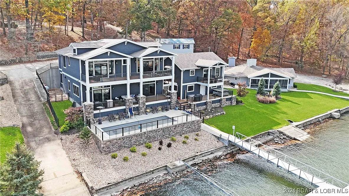 147-149 157 Blue Cove Ln, Sunrise Beach, MO 65079 - Family Compounds